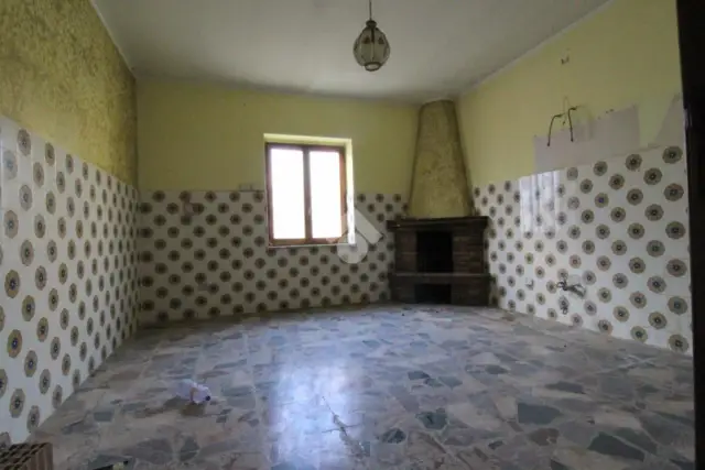 Palazzo in vendita, Via Bruxelles, Isola Di Capo Rizzuto con balcone e ...