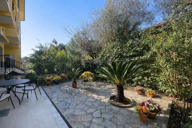 Appartamento in vendita, San Bartolomeo Al Mare. Trilocale Via Pairola ...